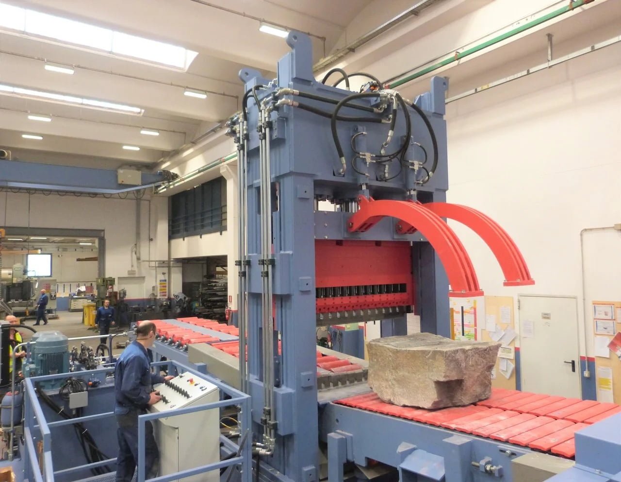 PX Series | Manual Stone Splitters | Discover MEC's Machines